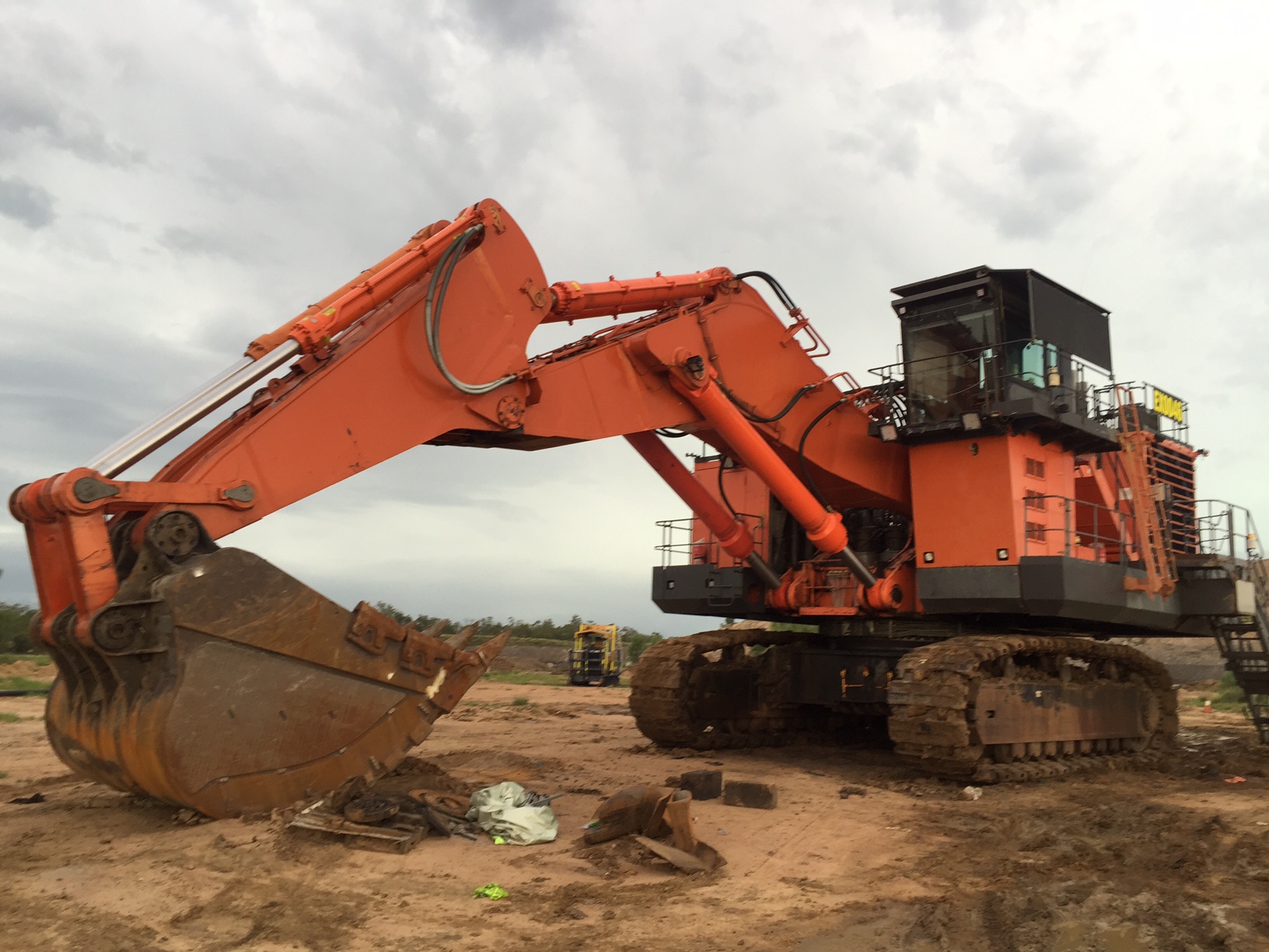 Hitachi EX3600-6 Backhoe Excavator | Minespec Parts